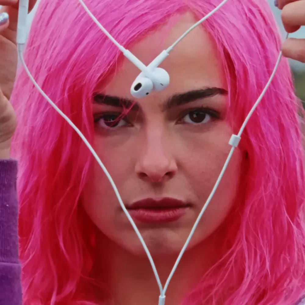 Addison Rae Has Her Headphones On, World Off ☆ G.URL